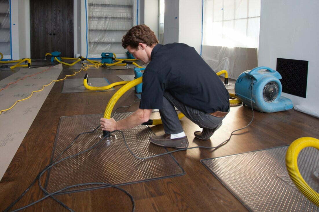 Rapid Clean Restoration | Emergency Service 877-55-FLOOD